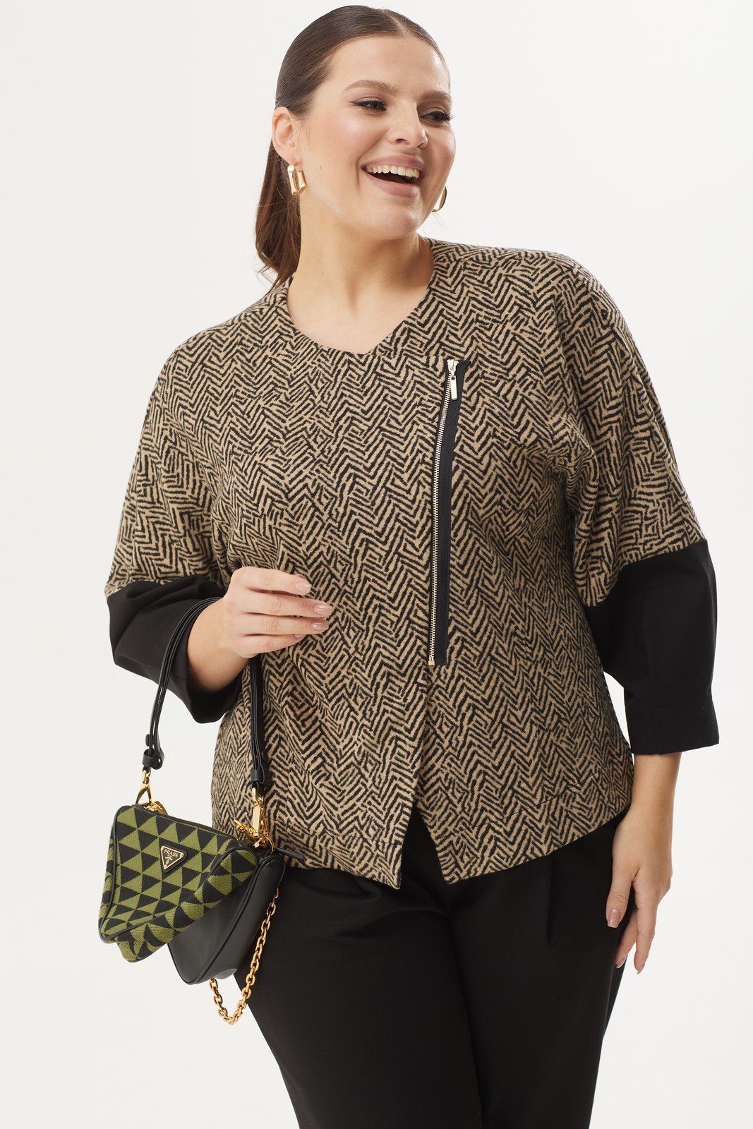 Костюм брючный 1354 черный + бежевый Michel Chic купить - 5% скидка | в наличии